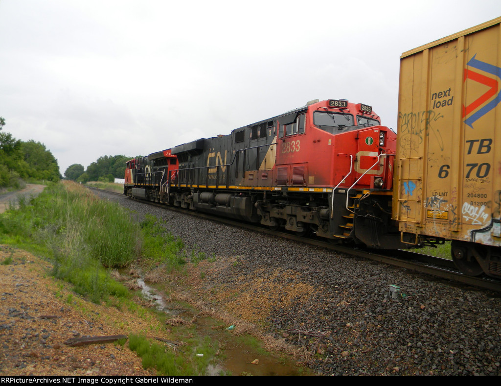 CN 2833 & CN 3132